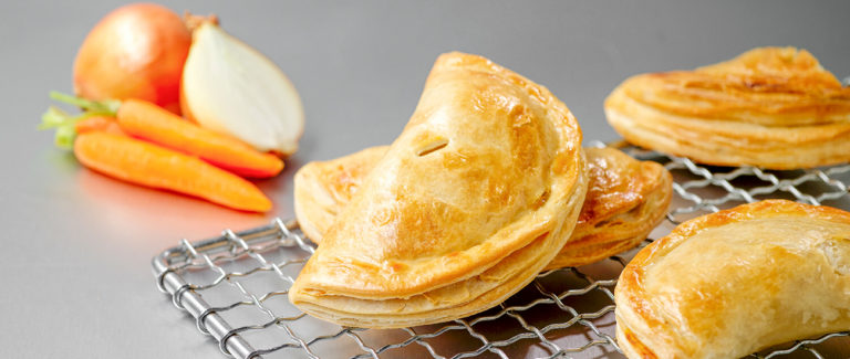 Traditional Meat & Vegetable Pastie Recipe | EOI Bakery